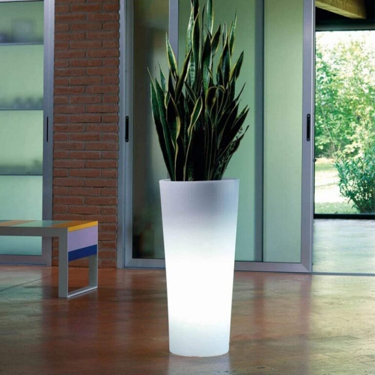 LED Flower Pots - Illuminate Your Garden with Style | Colorfuldeco