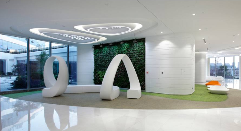 Outdoor Arch LED Benches | Illuminating Ambiance | Colorfuldeco